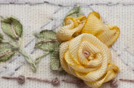 HOME DZINE Craft Ideas | Silk ribbon embroidery