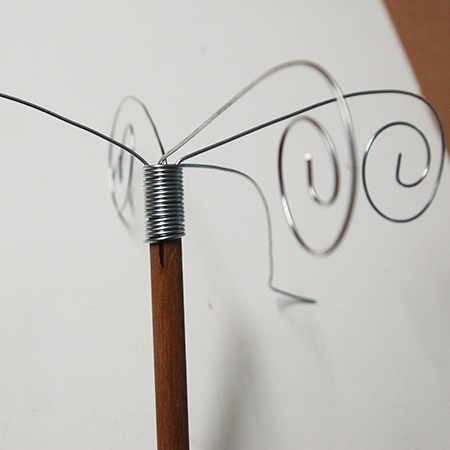 HOME DZINE Craft Ideas | Make a wire cupcake stand