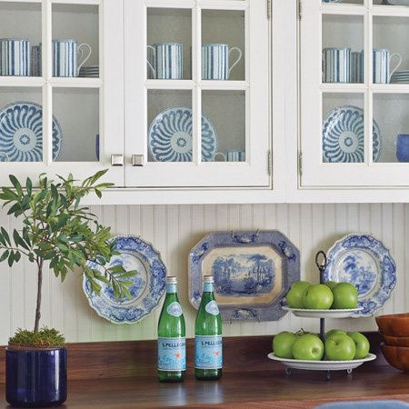 HOME DZINE Home Decor | Quick Tip: Decorating With Plates