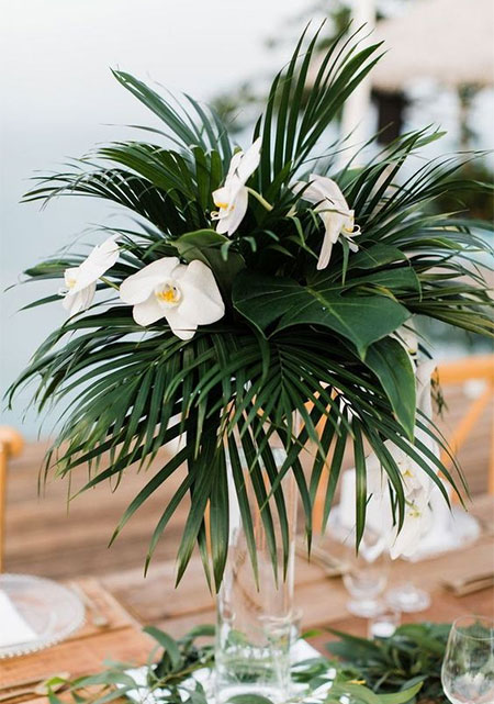 HOME DZINE Garden Ideas | Inexpensive Arrangements with Foliage